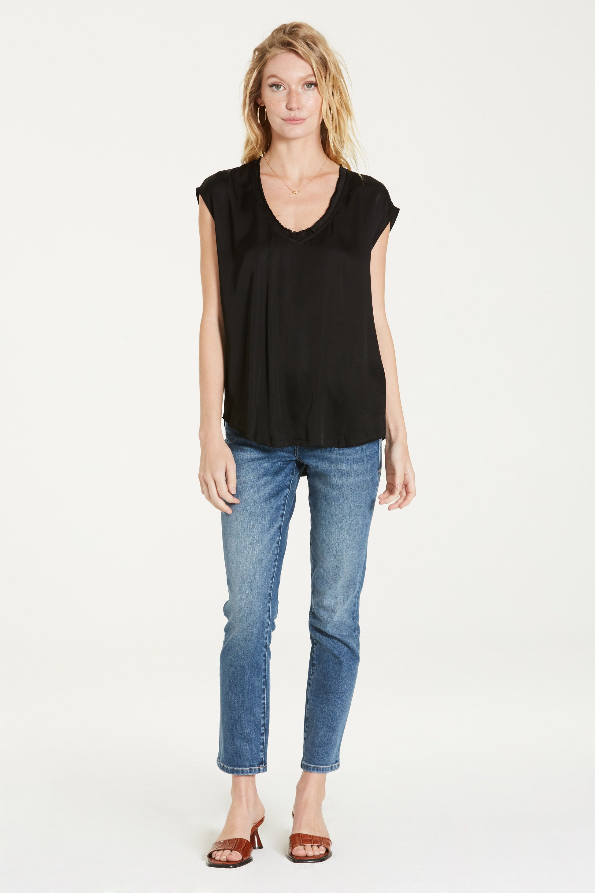 Dear John Yanis Black Silky Top – Cowboy Headquarters