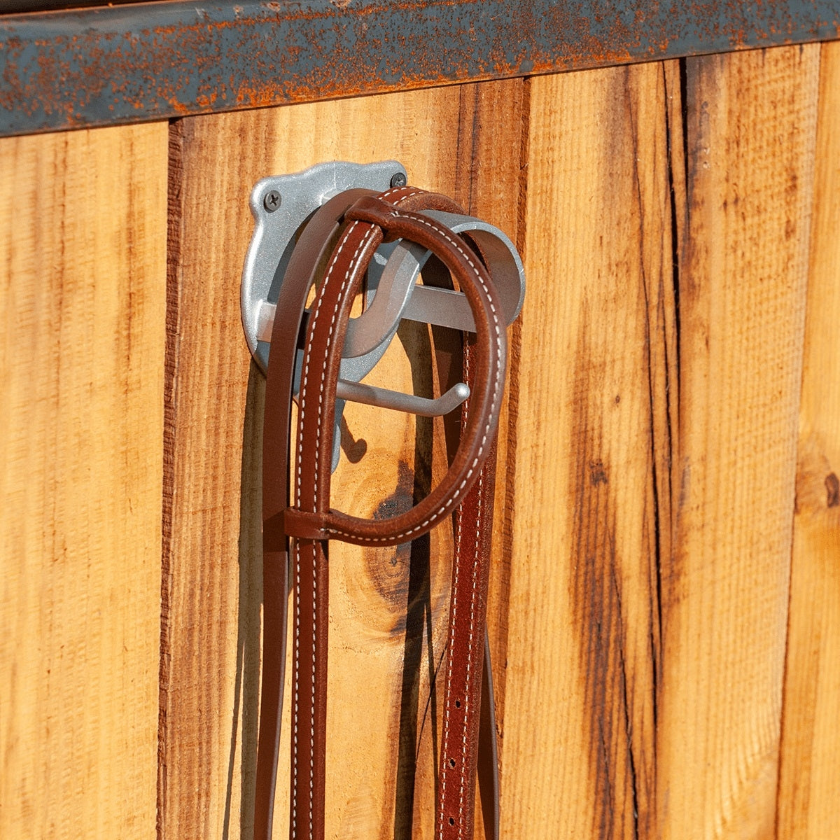 Cashel Bridle Hanger Aluminum – Cowboy Headquarters